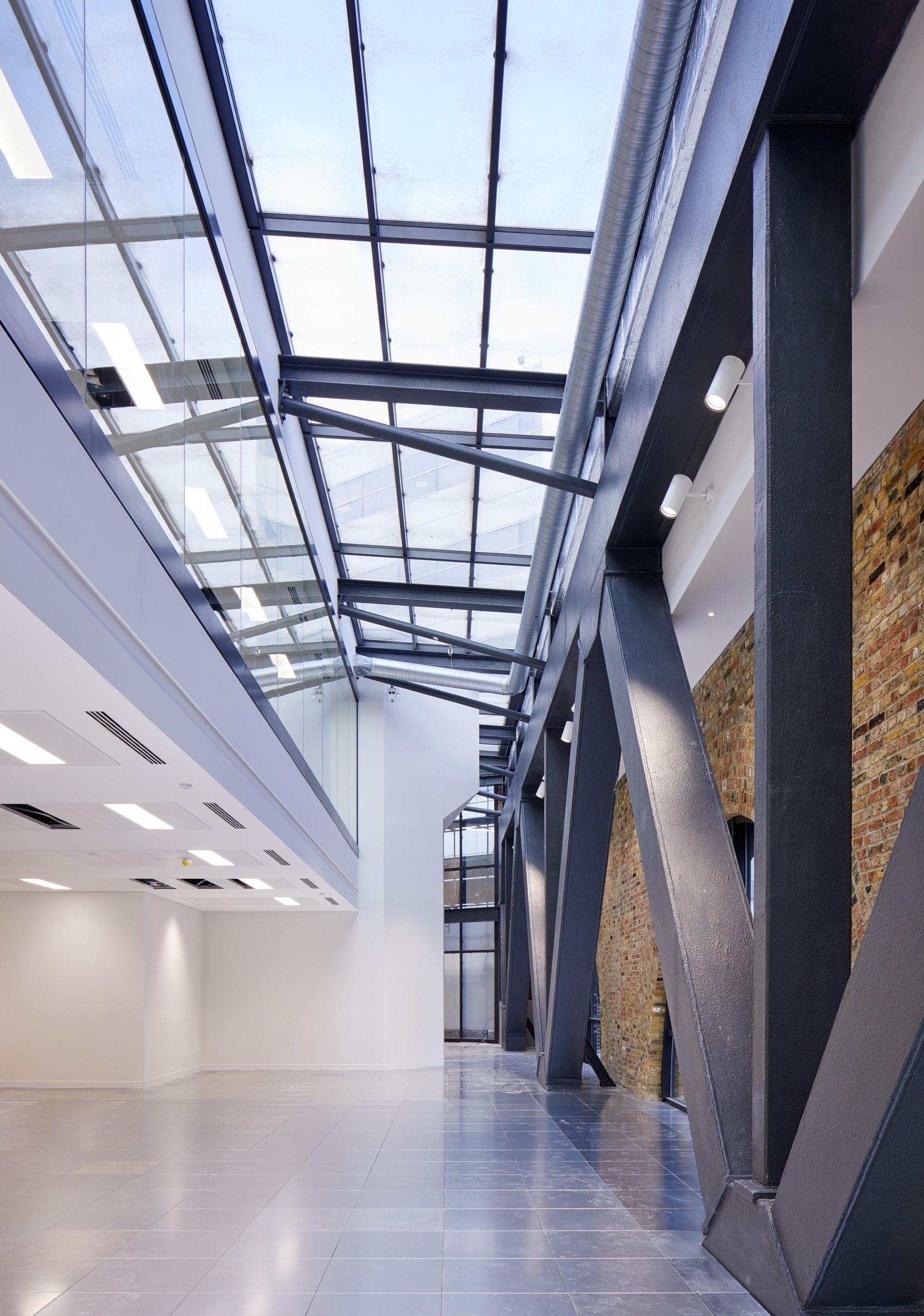 The River Building - Veretec